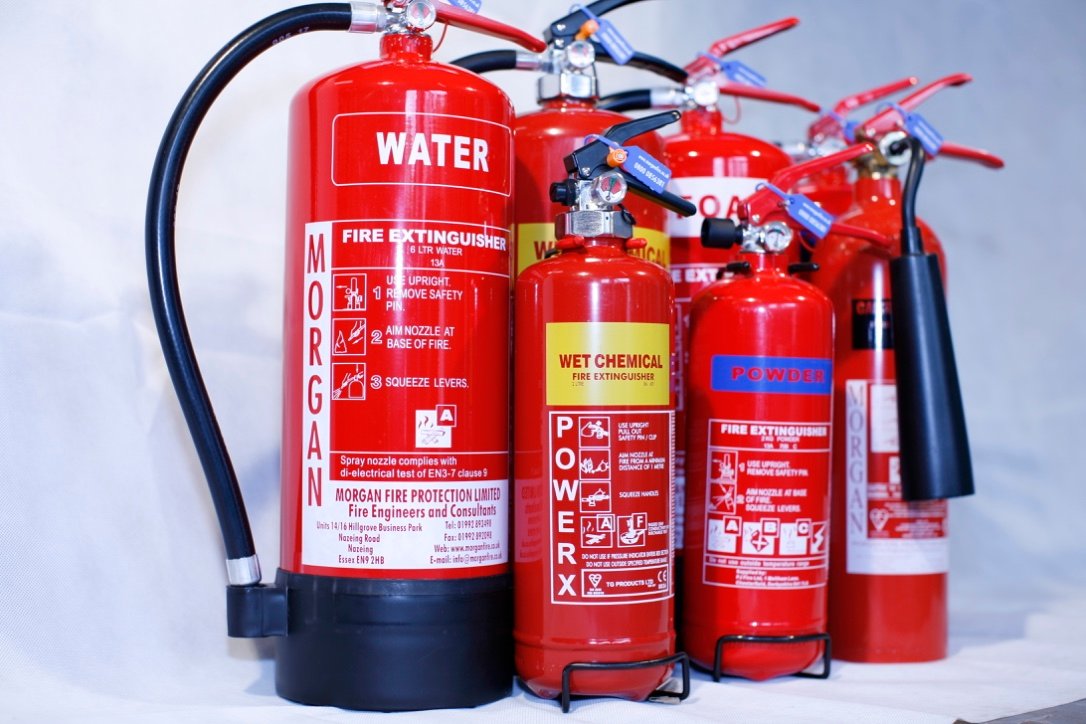 4KG DCP fire extinguisher - Silver String Safety Department
